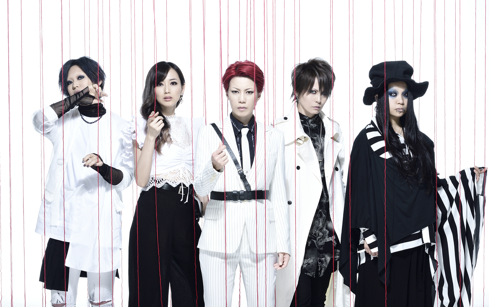 exist†trace エモーショナルなサウンドと激しいパフォーマンスで魅せる実力派V系バンド | muevo voice