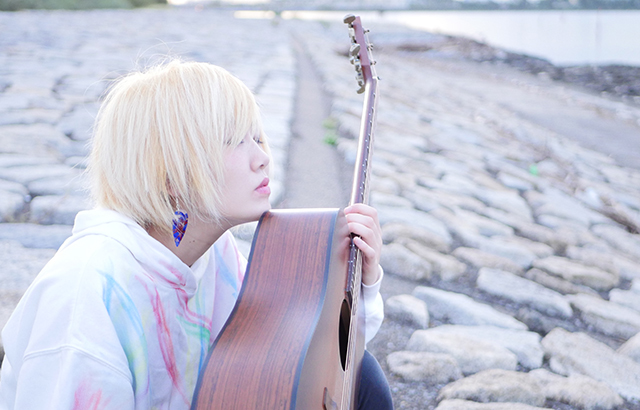 MAGENTA RODEO ━━ 失恋も笑顔で吹っ飛ばせ！愛に生きるシンガーソングライター | muevo voice