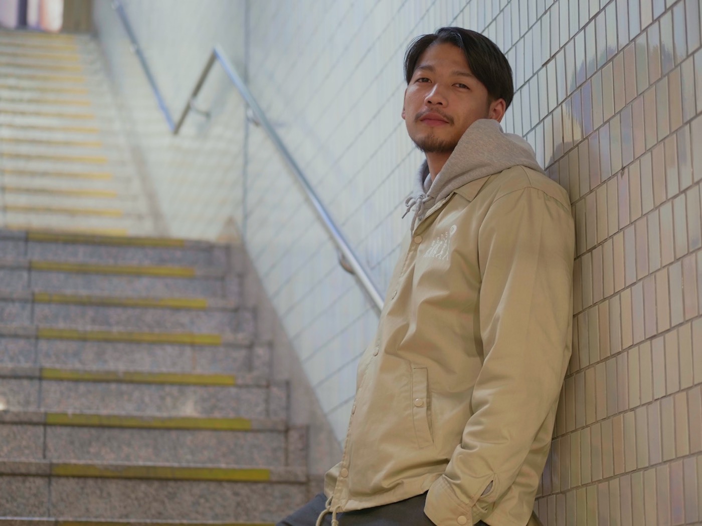 SAM 楽曲・MVでもいかんなく魅力を発揮する押韻の伝道師 | muevo voice